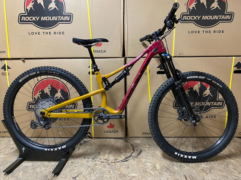 2022 USED Rocky Mountain Instinct C50 G/R 27.5'' XSmall For Sale
