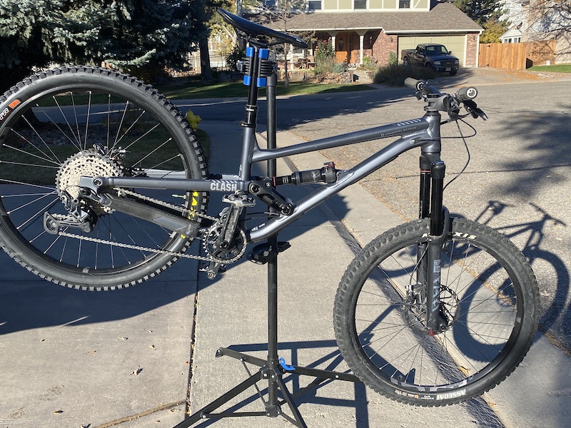 2021 27.5, size small, commencal clash For Sale
