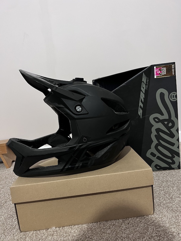 2022 Troy Lee Designs Stage M/L worn twice For Sale