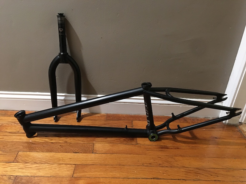2020 Flybikes Sierra 21” TT and fly volcano fork For Sale
