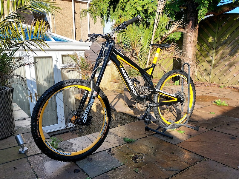 Nukeproof pulse medium downhill Bike For Sale