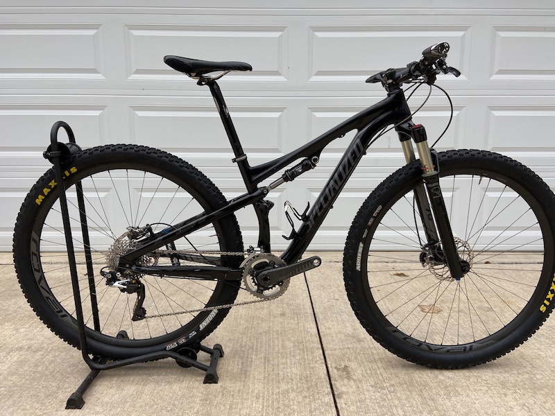 2013 Specialized Epic Expert Carbon 29'er - Small For Sale