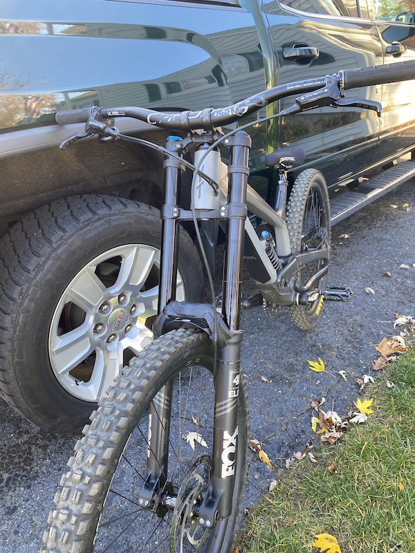 2019 YT Tues DH XL For Sale