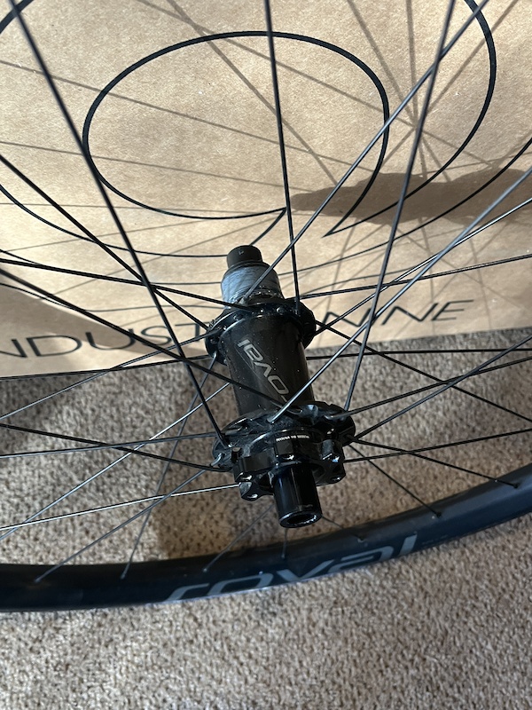 2022 Roval Traverse 29 alloy wheel set For Sale