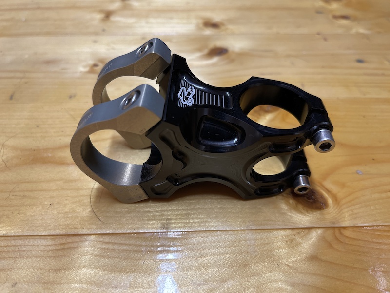 2021 RENTHAL 31.8 mm / 60mm APEX STEM For Sale