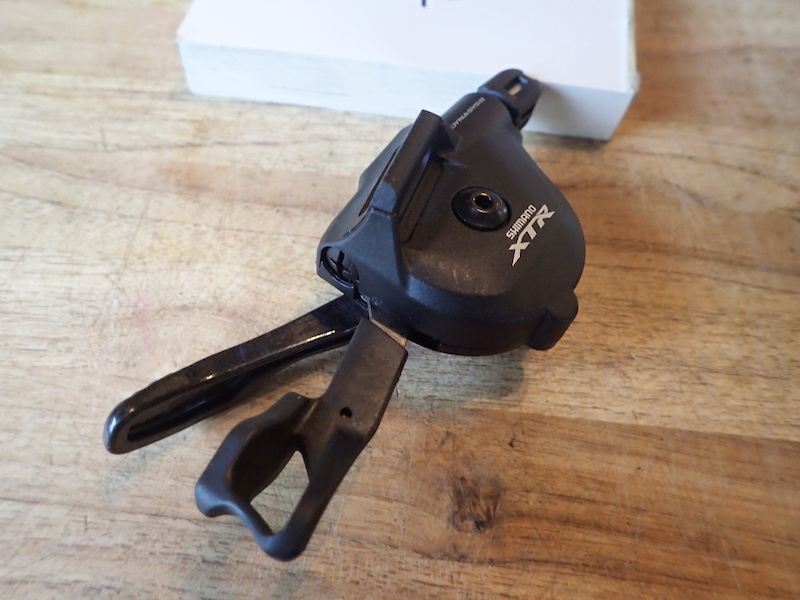 XTR SL-M9000 I-Spec II, 11 speeds o'plenty For Sale