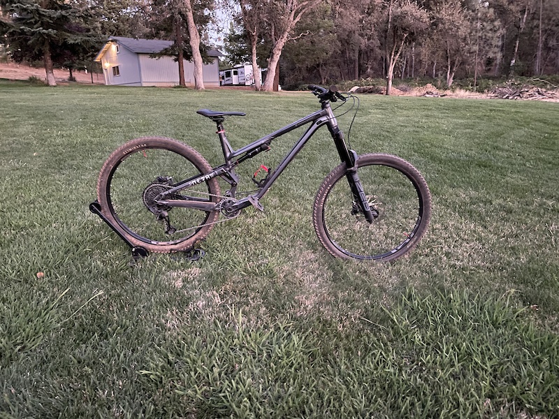 2022 Commencal meta am 29 frame W/ extras For Sale