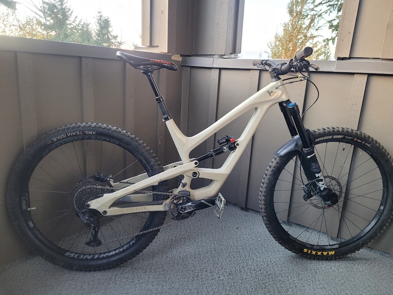 2020 YT Capra For Sale