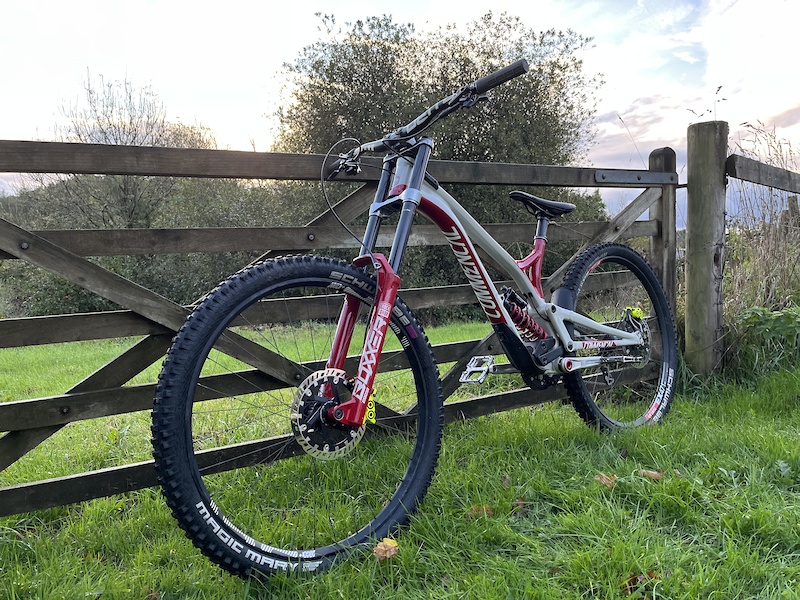 2020 Commencal Supeme DH 29 For Sale