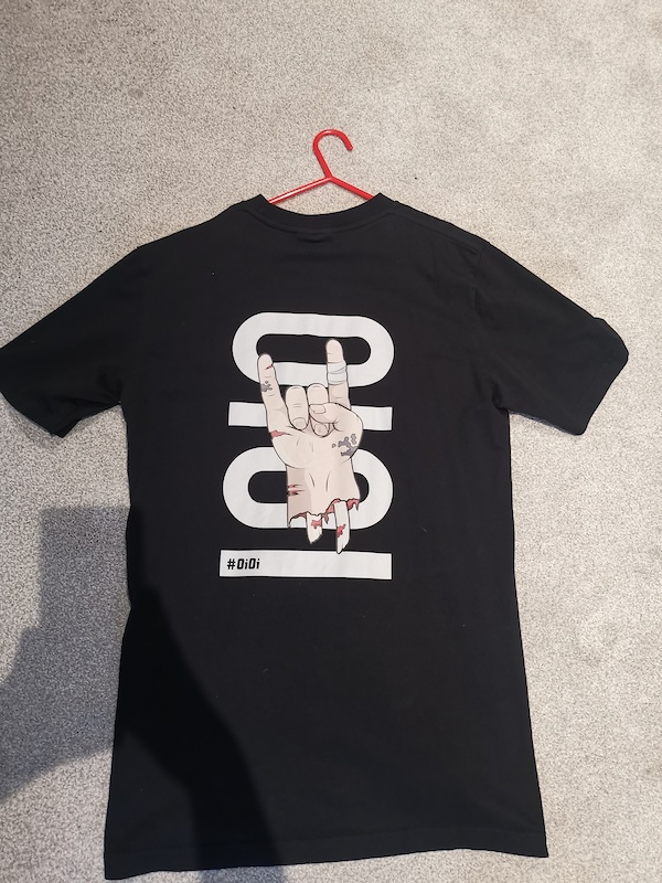 2022 Oioi red hand riding tee (Ben deakin) For Sale