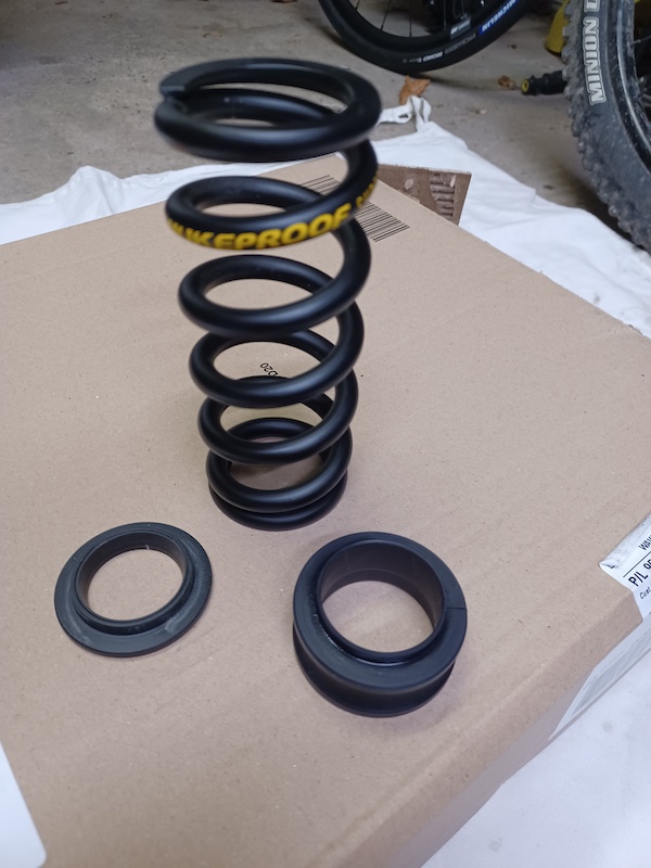 2019 Nukeproof Super Light Coil Spring 400lbs For Sale