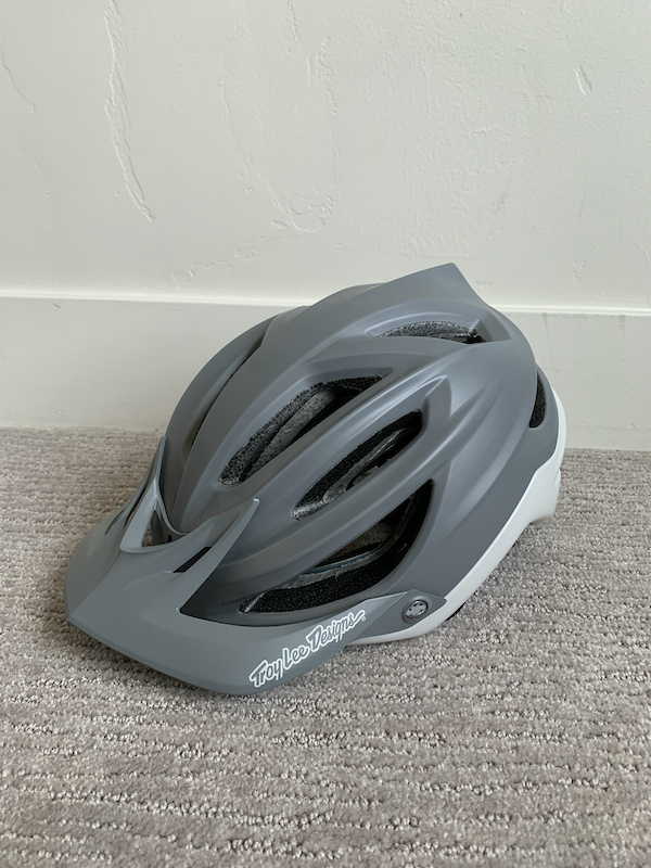 2022 *Brand New* TLD A2 M/L For Sale