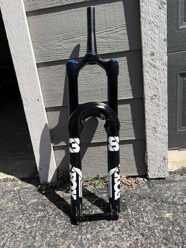 2022 Fox 38 Performance Elite Grip 2 For Sale