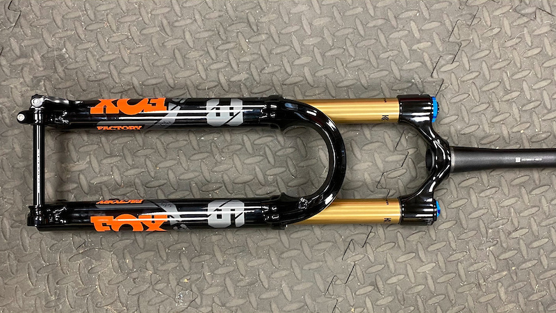 2022 Fox Factory 36 Grip 2 Black 44mm offset For Sale