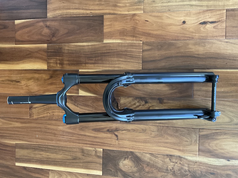 2022 Fox 36 Performance with Bleed valves & Fender For Sale