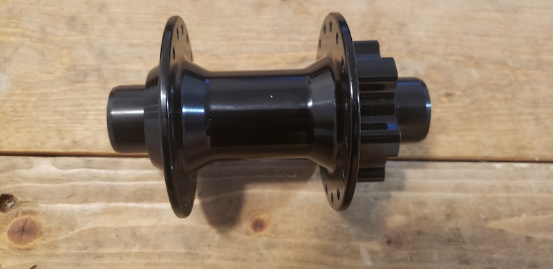 2005 Formula front hub For Sale