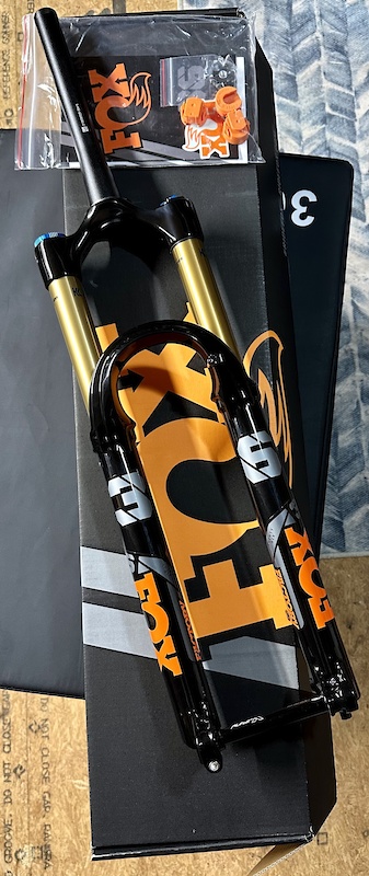 2022 Fox Factory 36 - 160mm Grip 2 BNIB For Sale