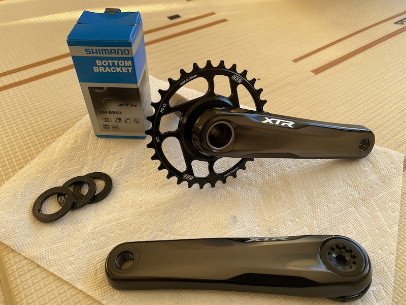 2022 Shimano XTR cranks 165mm For Sale