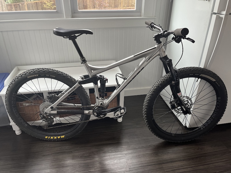 2020 Fuji Reveal 1.1 PNW and Industry Nine For Sale