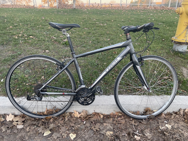 2013 Trek FX 7.4. 17.5 inch Frame Bike For Sale