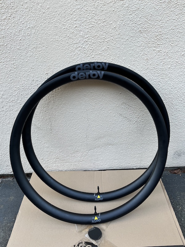 2022 Derby 35i dh 27.5” carbon fiber enduro rim PAIR For Sale
