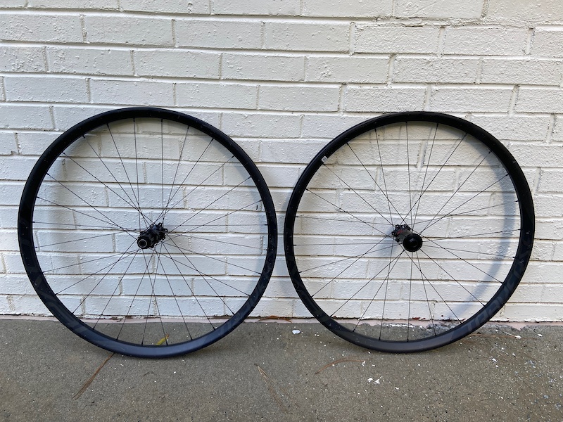 2018 Specialized Roval Traverse SL 29 Wheelset Boost For Sale 2018 Specialized Roval Traverse SL 29 Wheelset Boost For Sale