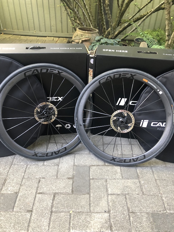 2022 Cadex 36 disc wheelset For Sale