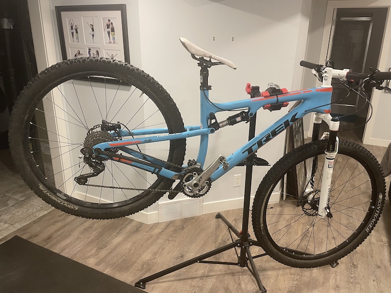 2014 Beautiful Trek Superfly X country bike For Sale