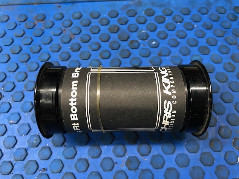 Chris King BB92 Bottom Bracket, 24mm Spindle, Black For Sale