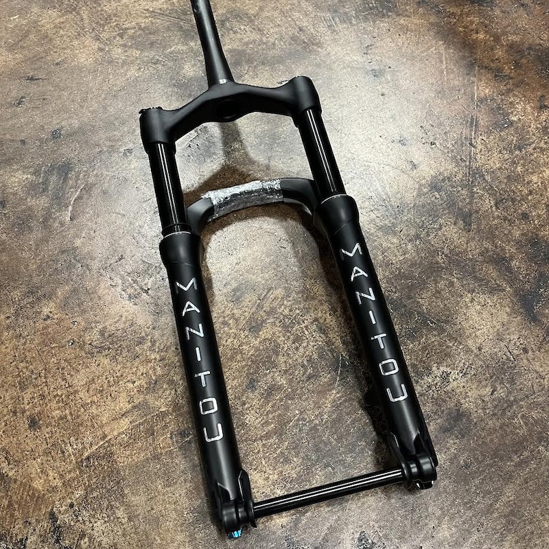 2022 Manitou Mastodon Comp Suspension Fork 26'' 27.5'' For Sale