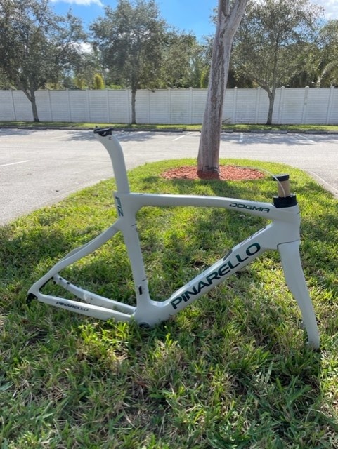 2021 Pinarello Dogma F12 Disc Frameset 51.5cm Small For Sale