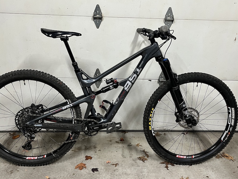 2021 Intense 951 Trail M with Upgrades For Sale