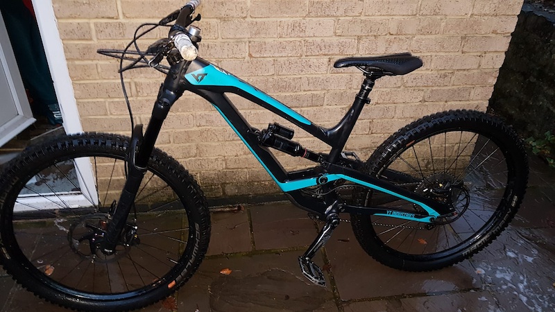 2018 Yt Capra AL comp blue/black large For Sale