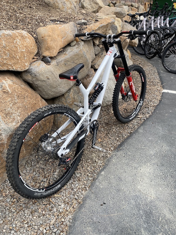 2021 Commencal furious (size medium) For Sale