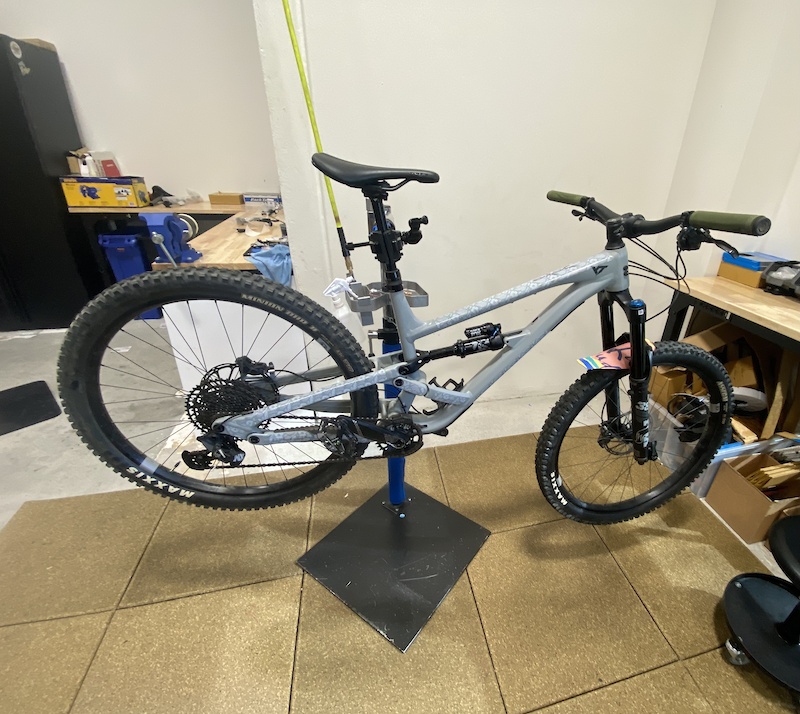 2022 YT CAPRA CORE 2 Size: L 29” For Sale