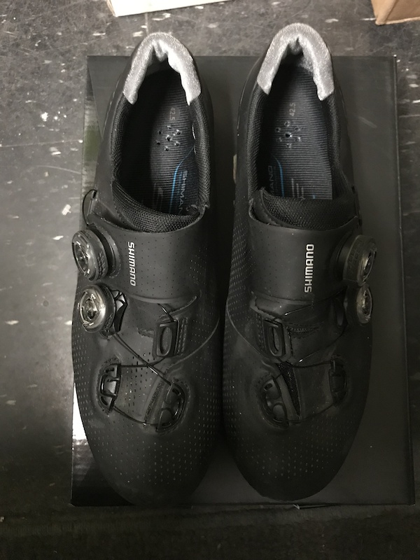 2019 Gently Used Shimano RC901 S-PHYRE Road 42.5 For Sale