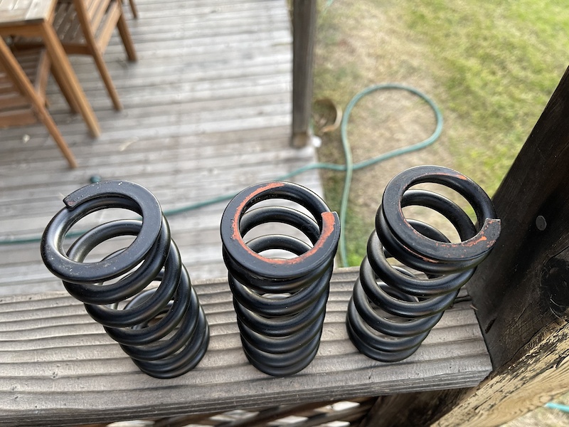 2021 Fox SLS spring 550 pounds 2.8/65mm For Sale