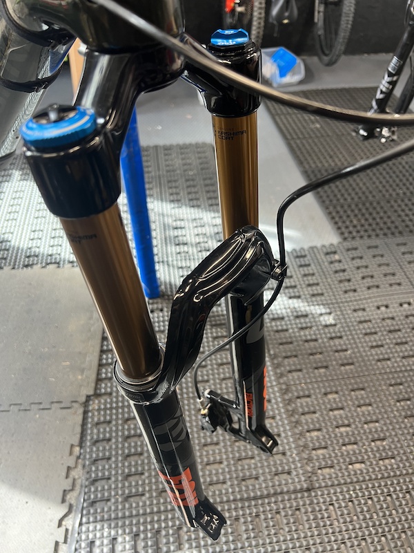 2021 Fox Factory 34 Grip2 140mm boost spacing For Sale