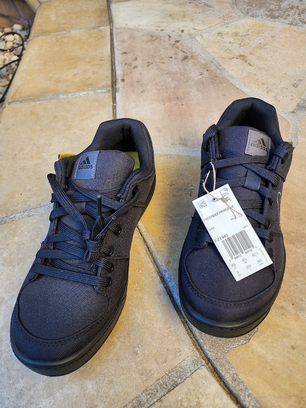 2022 Five ten freerider brand new with tags For Sale