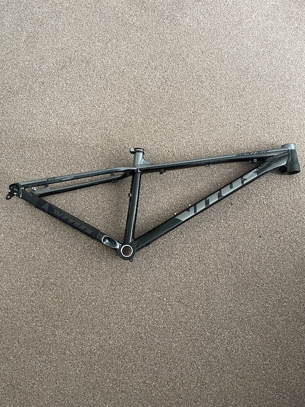 2019 Vitus sentier 29” small frame For Sale