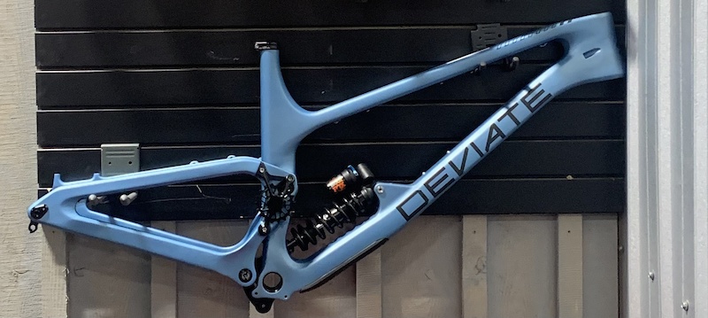 2022 Deviate Highlander Frame with DHX2 For Sale