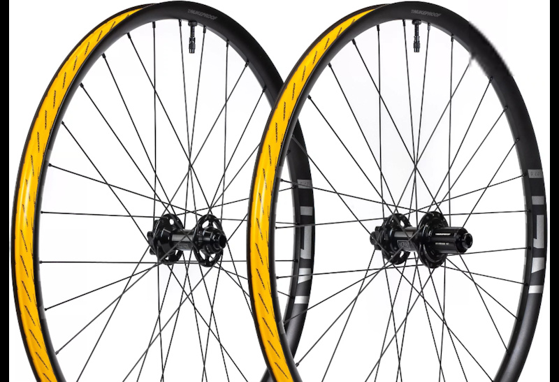 2023 Nukeproof Horizon V2 Wheel plus Insert For Sale