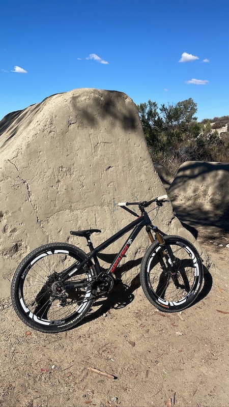 Factory Santa Cruz Syndicate Jackal Dirt Jumper For Sale