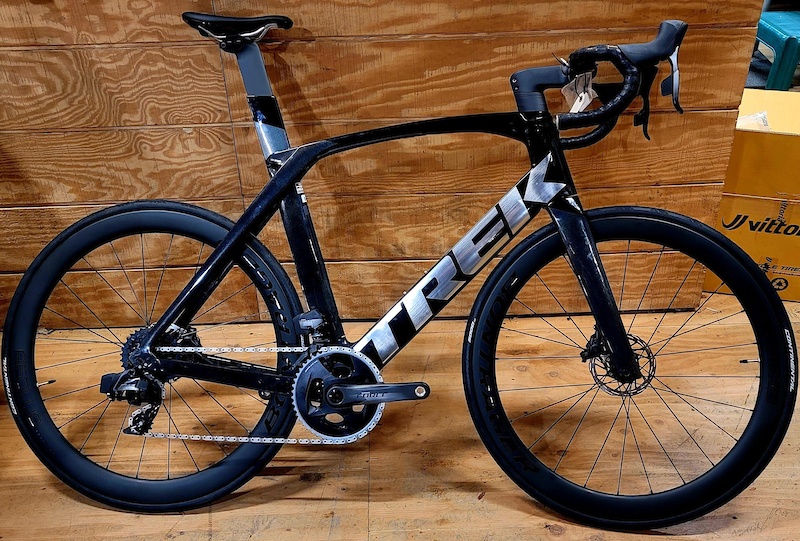 2022 Trek Madone SLR7 SRAM AXS - 60cm For Sale