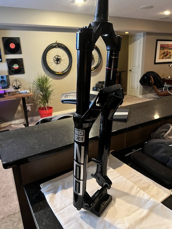 2021 **MINT** ROCKSHOX ZEB Fork New w/ box & Ridewrap For Sale