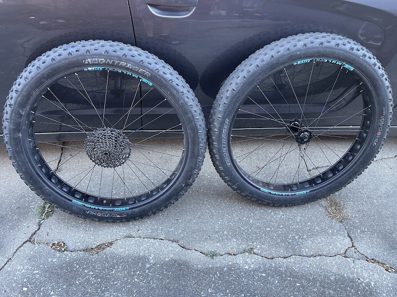 2017 Bontrager Mulefut 80 27.5 150/197 Wheelset w Tires For Sale