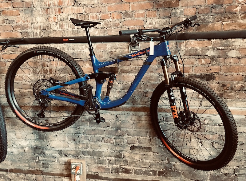 2022 VAN DESSEL LINEFINDER CARBON MED For Sale