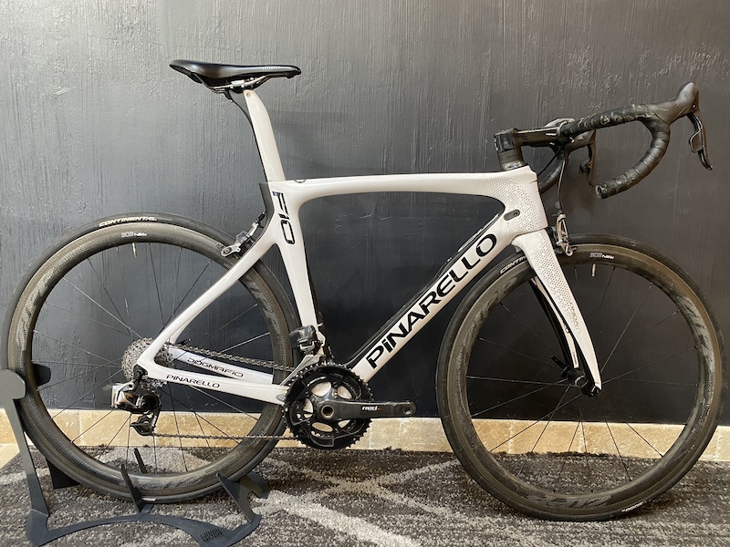 2018 Pinarello F10 53cm Red E tap 11 spd 303 Nsw For Sale