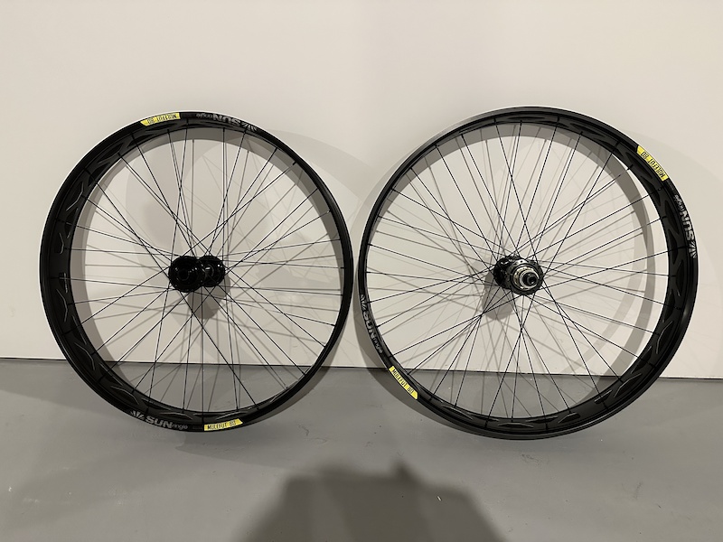 2021 Sunringlé Mulefüt 80 SL Wheel Set (27.5) For Sale