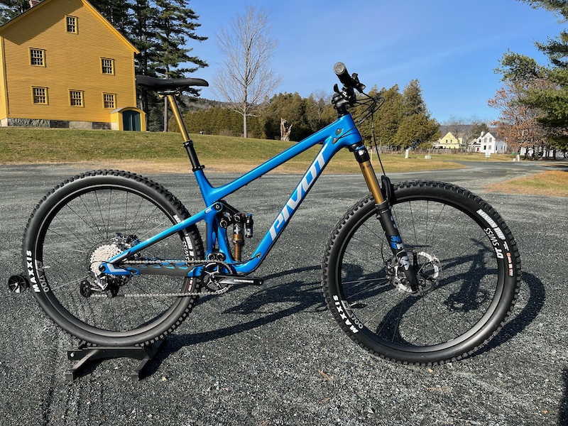 2022 Pivot Switchblade Pro XT/XTR (Large) For Sale
